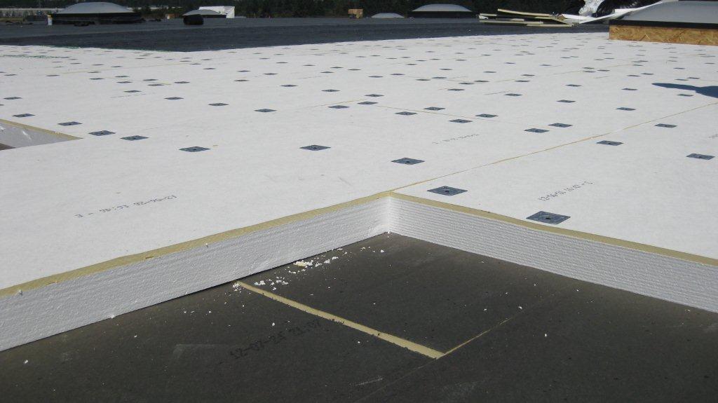 Hybrid roofing insulation systems, and why they matter Hybrid roofing insulation systems, and why they matter